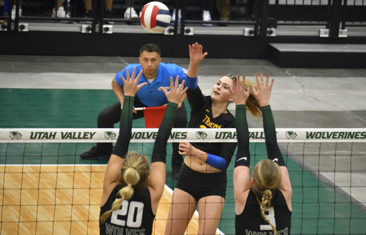 4A Girls Volleyball: Orem sweeps Green Canyon for first title in 42 ...